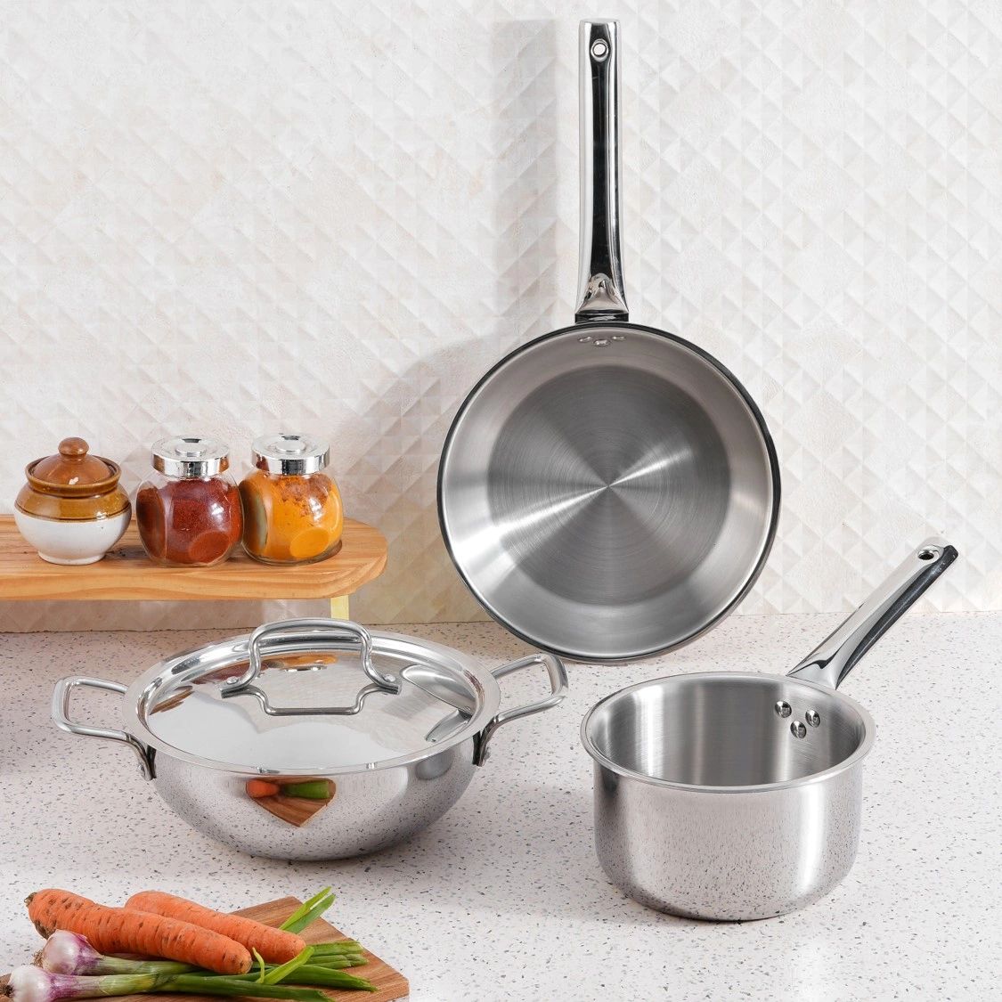 Stainless Steel vs Nonstick vs Aluminum: Which is Best for Health