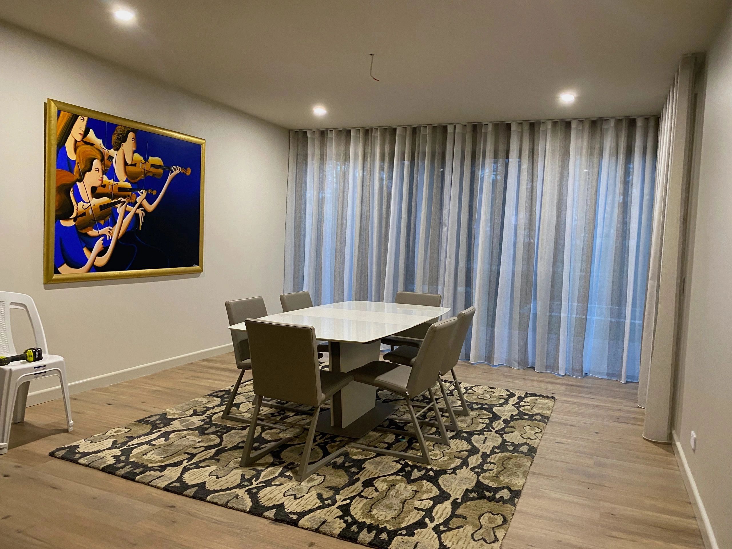 Amber Curtains, Blinds & Upholstery