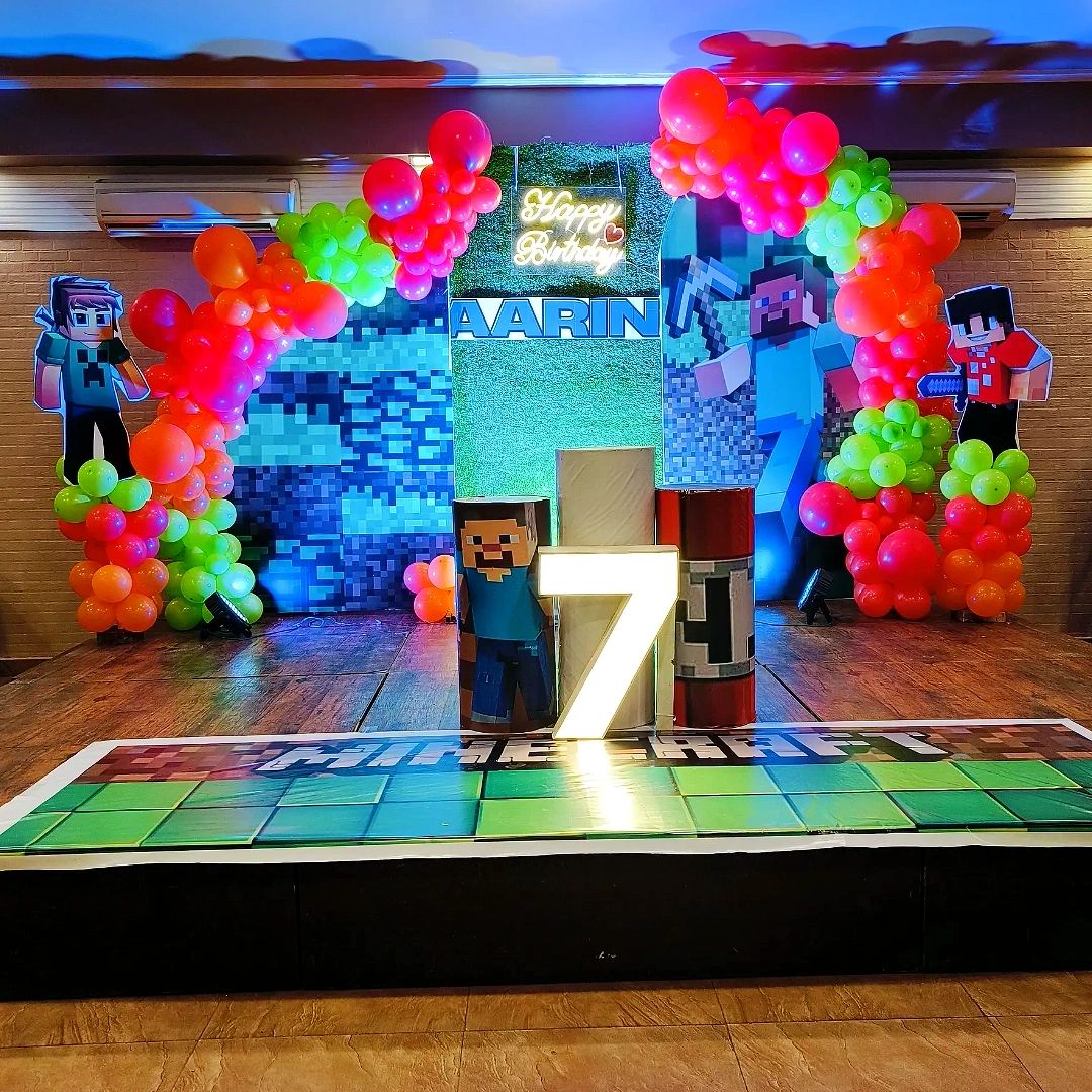 Minecraft Themes Backdrop