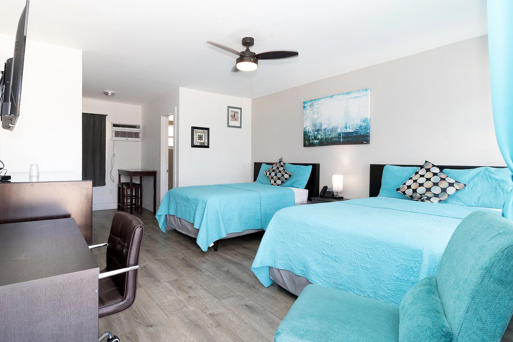 Motel, Hotel - Leeward Motel - North Miami Beach, Florida