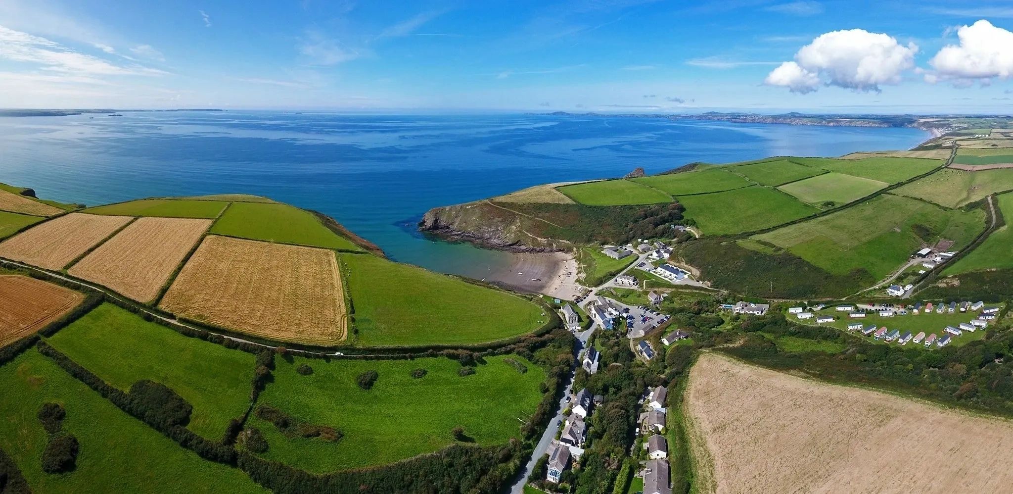 noltonhavenchalet.co.uk - Walk to the Beach, Nolton Haven, Holiday Chalet