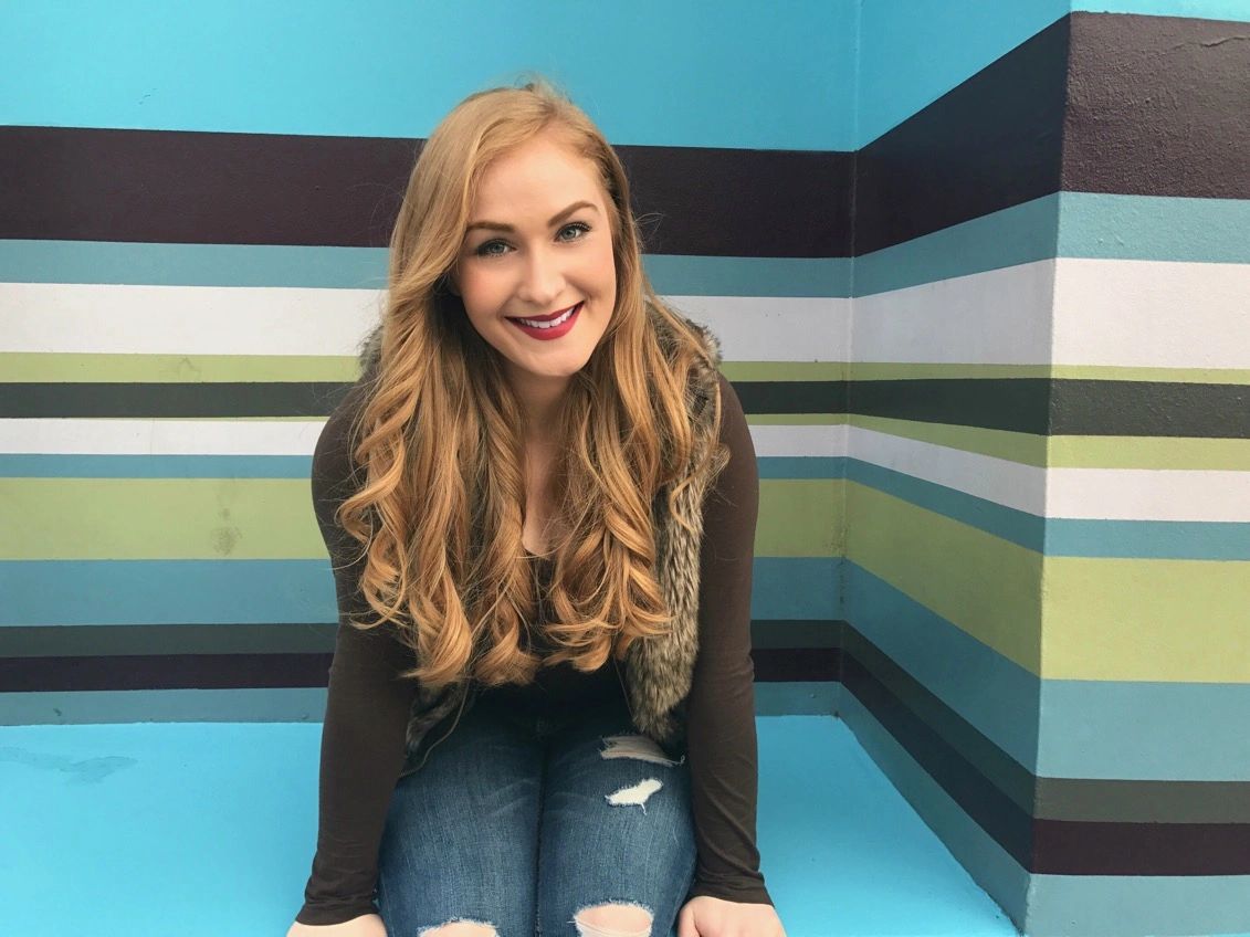 Ariana Sloan - Actor, Movies, Singer Home, Actor Actress