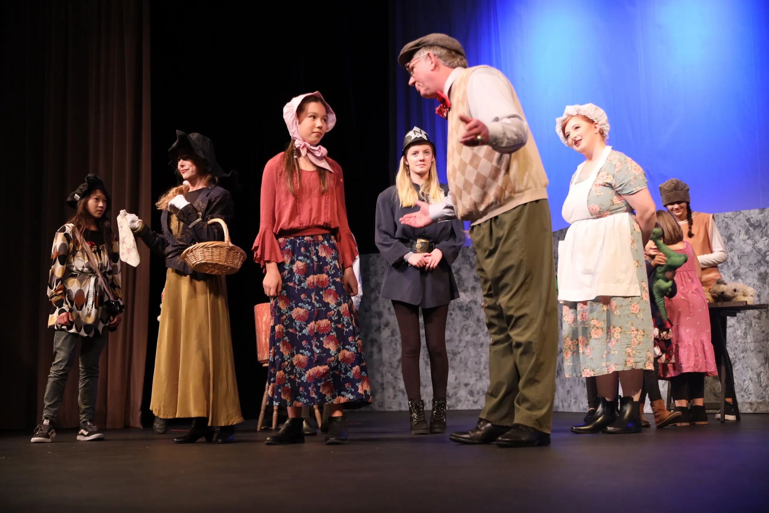 Family Musical Theater - Variety Plus Theater