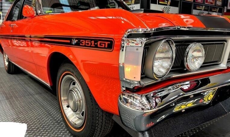 FORD FALCON XY GT BLACK STRIPE KIT SUIT SEDAN WITH SUPEROO DECAL
