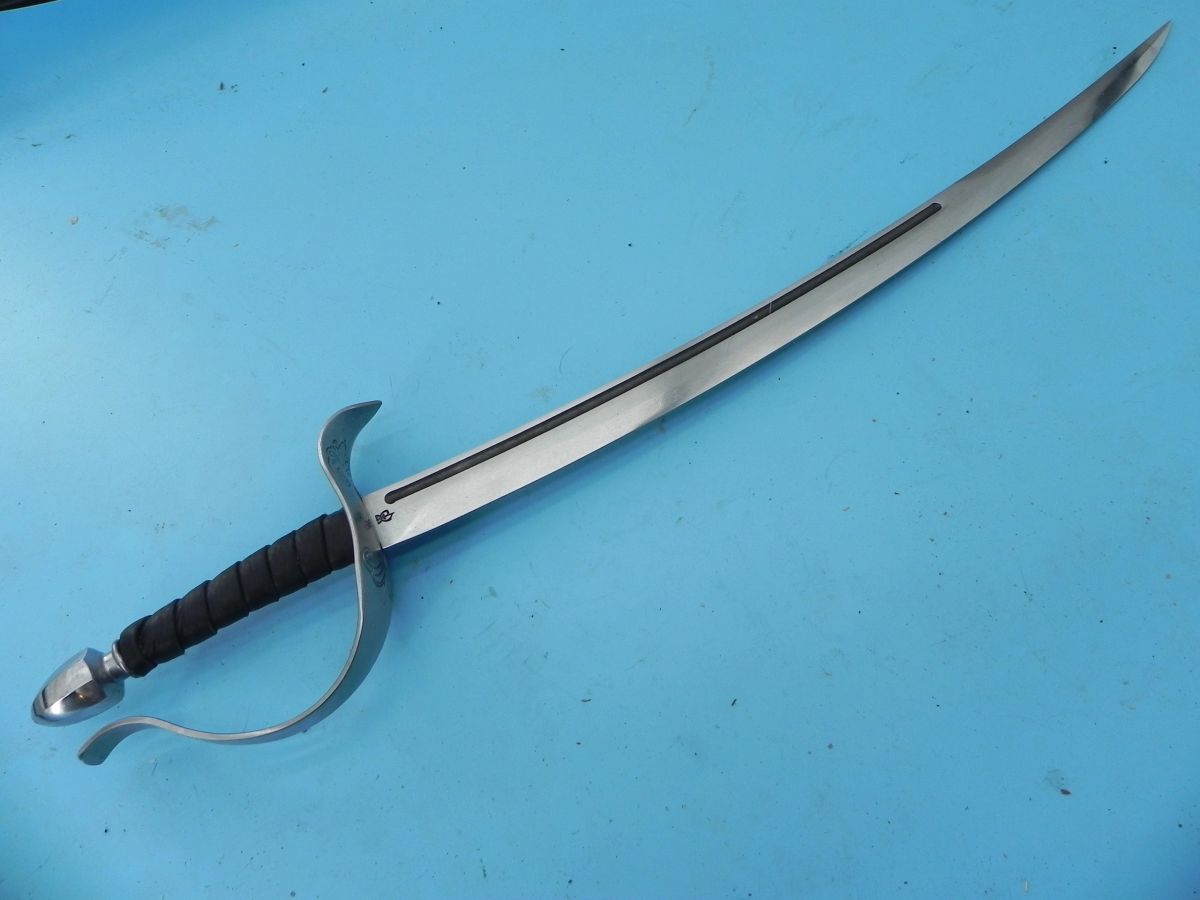 BKS Cutlass with Faceted Pommel, Engraved Guard