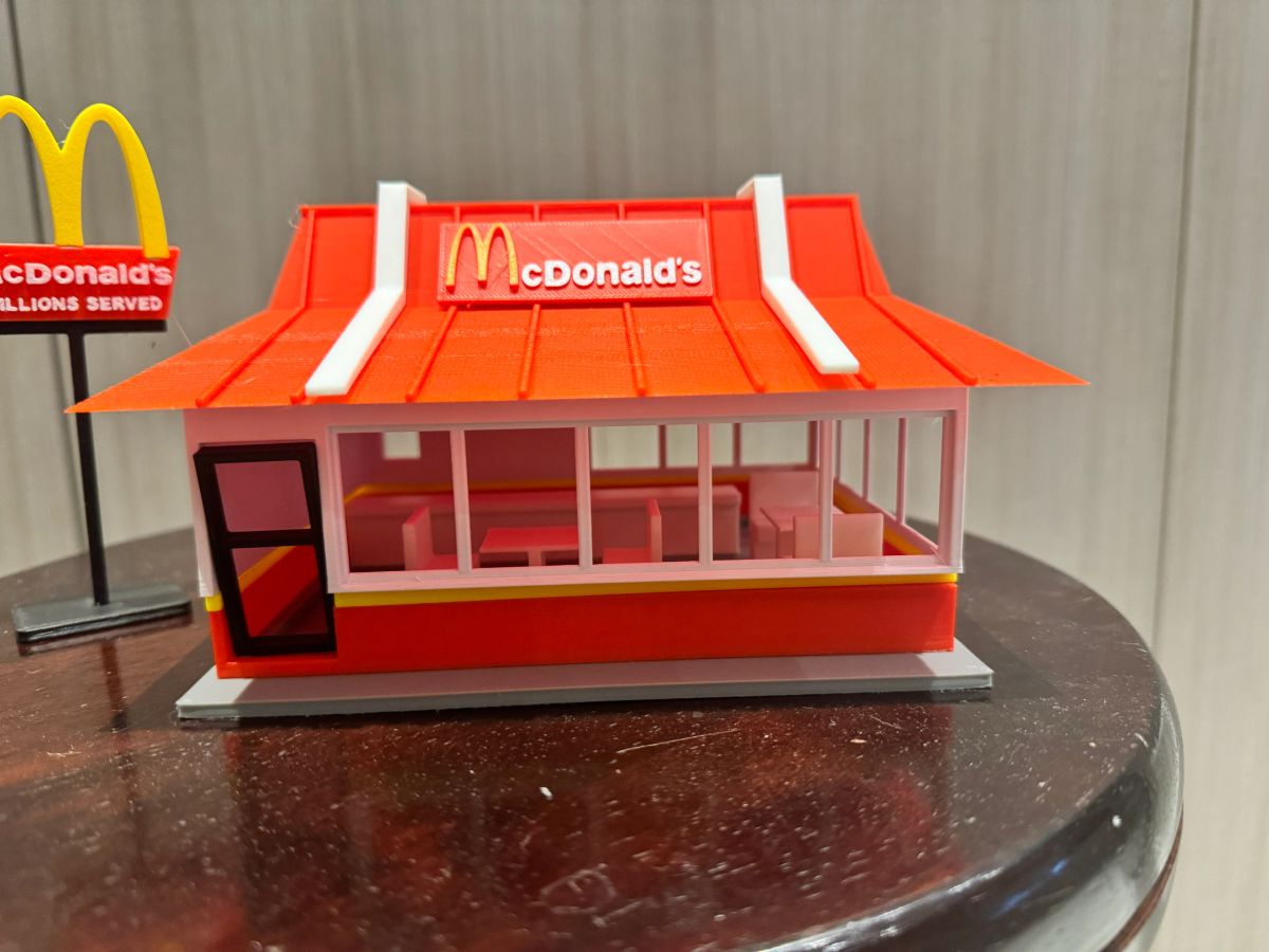 O Scale McDonalds