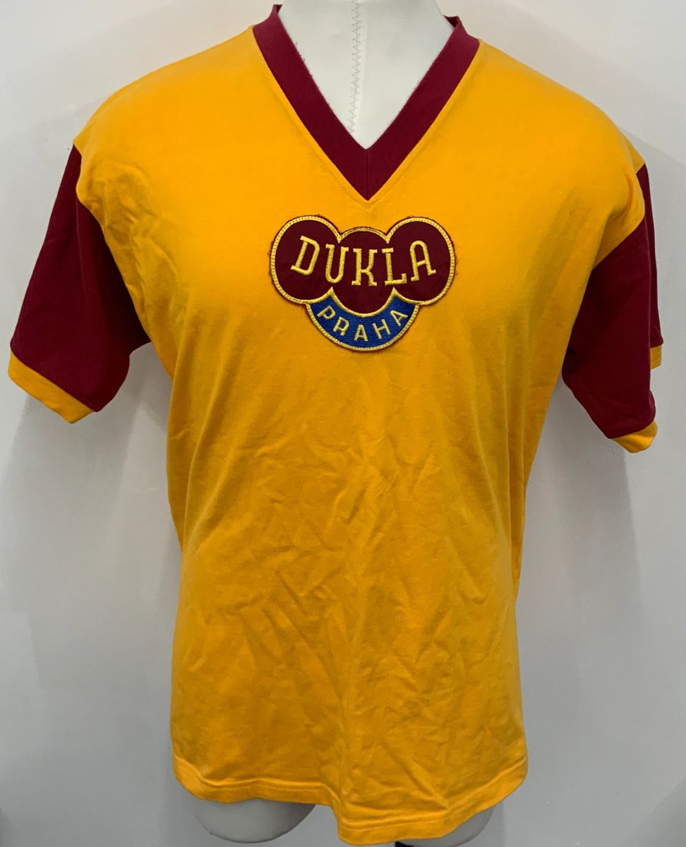 Dukla Prague 61/62 Retro Remake XL