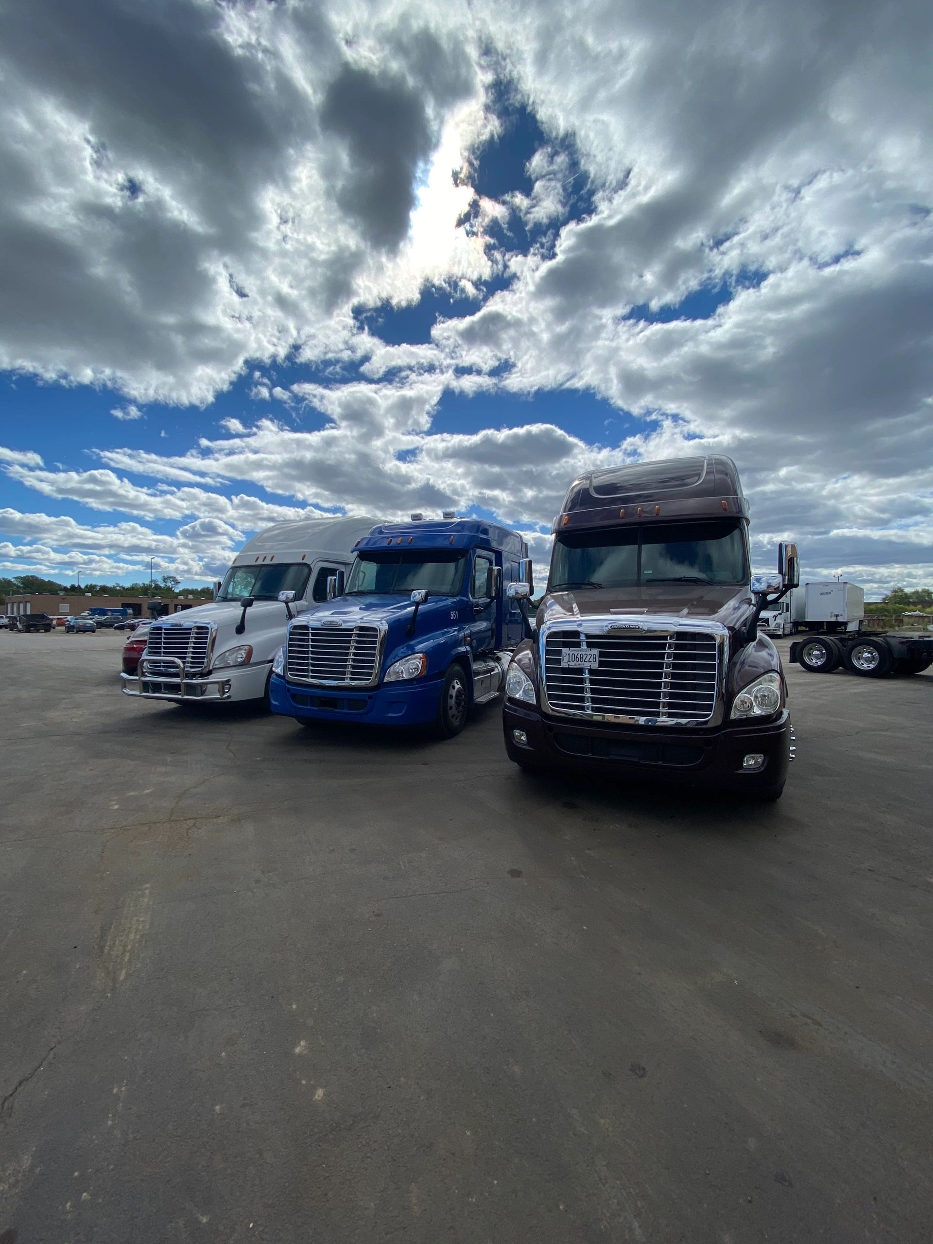 Lucky World Inc - Trucking, Transportation, Logistics
