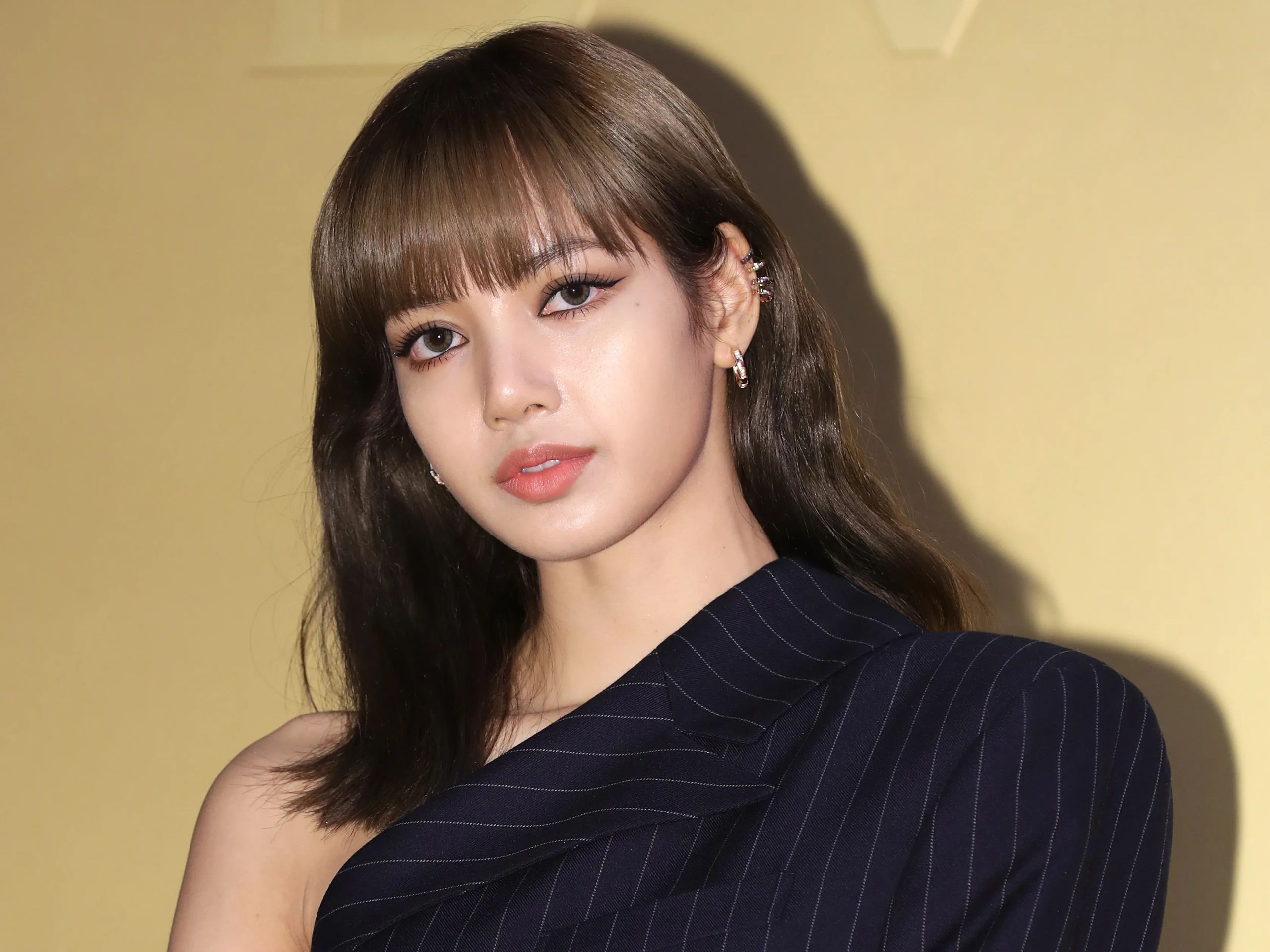 Blackpink's Lisa Stirs Controversy with Crazy Horse Performance