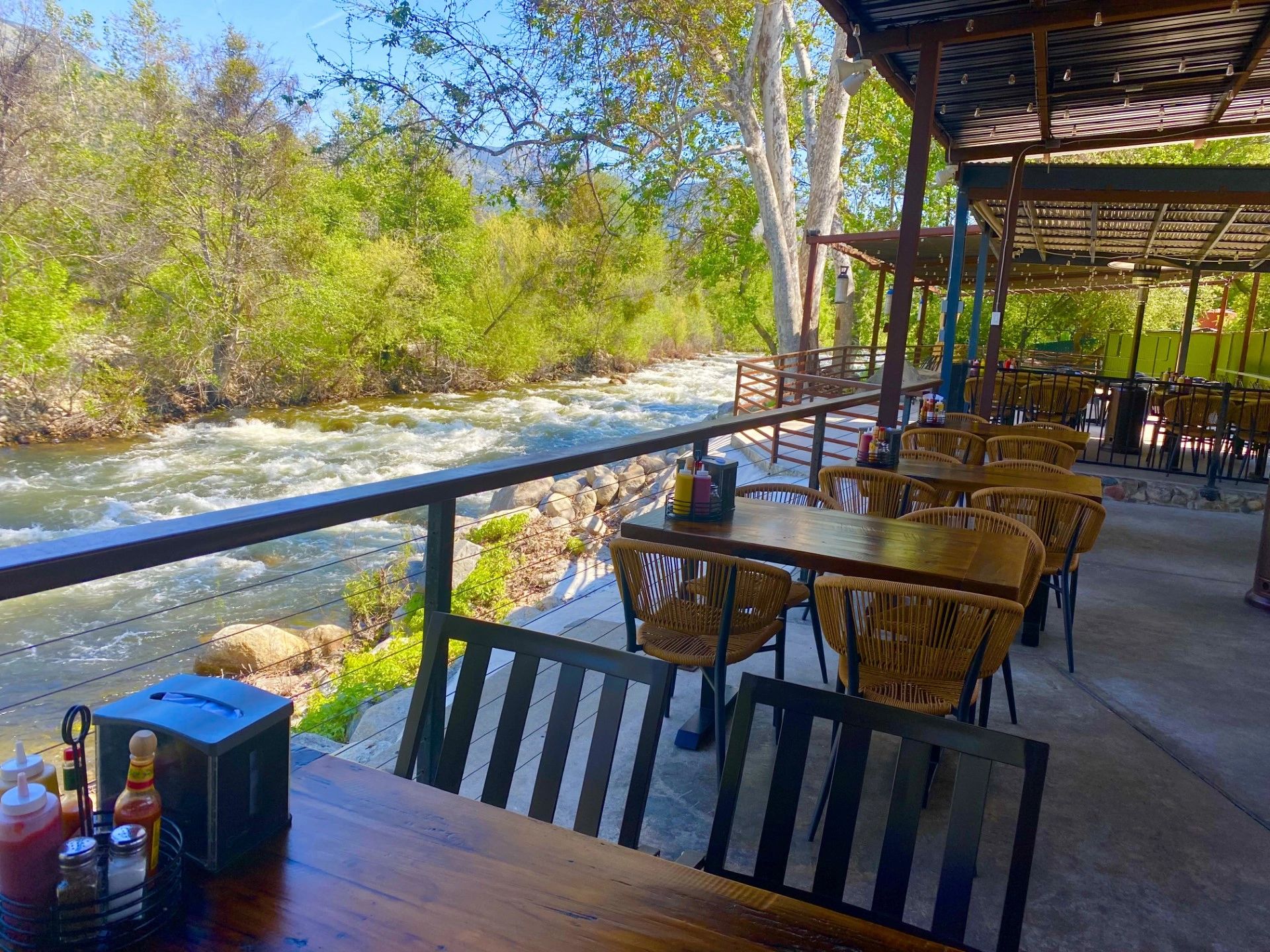 River View Grill and Bar