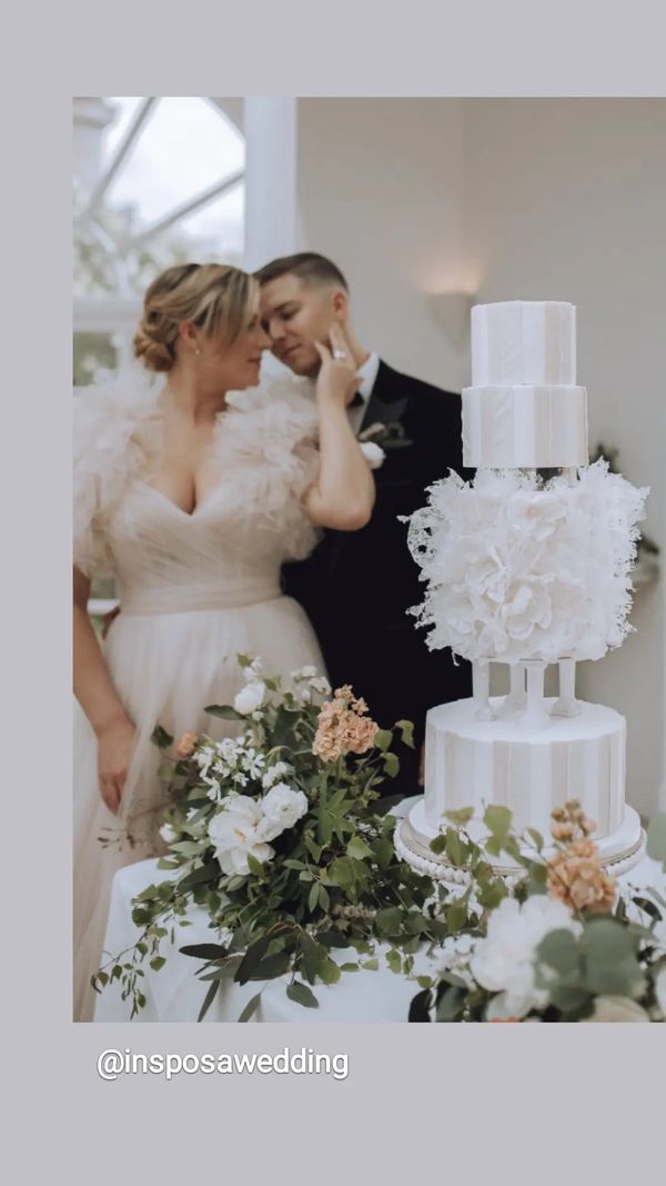 Luxury Wedding Cake - My Little Cake Studio