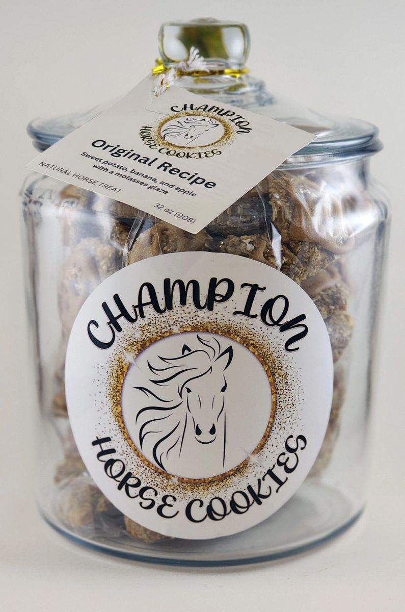 32 oz - Original Recipe Champion Horse Cookies w/.5 Gallon Glass Cookie Jar