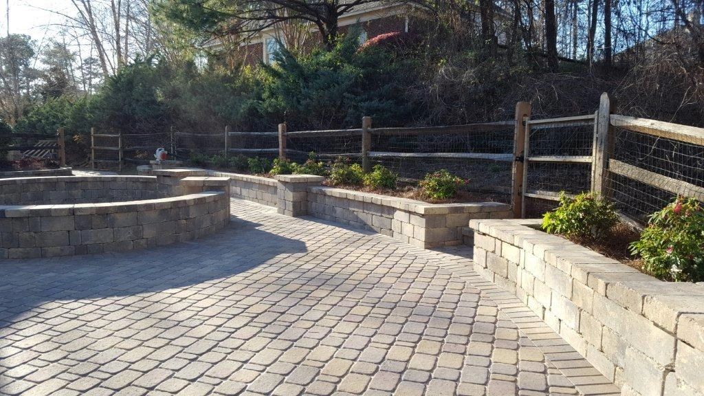 Earthworks Landscape, LLC.