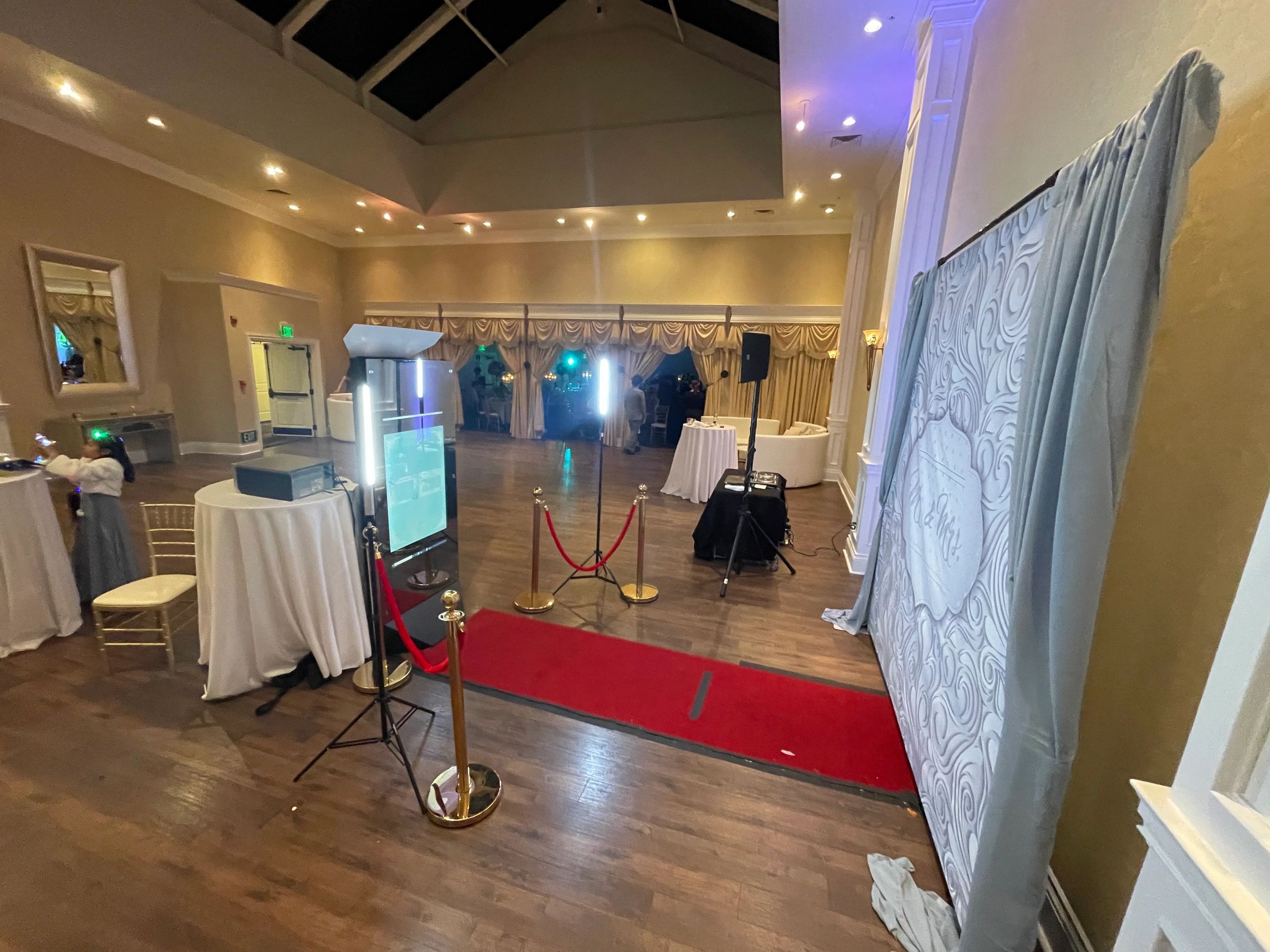 Photo Booth Rental - Zarcophotobooths.com