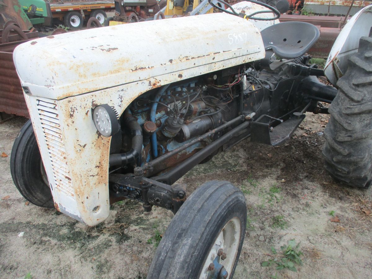 Parts Tractor-Ferguson TO 20 (Gray) Tractor #5887