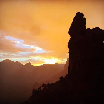 Moonlight Hikes | Trail Lovers Excursions