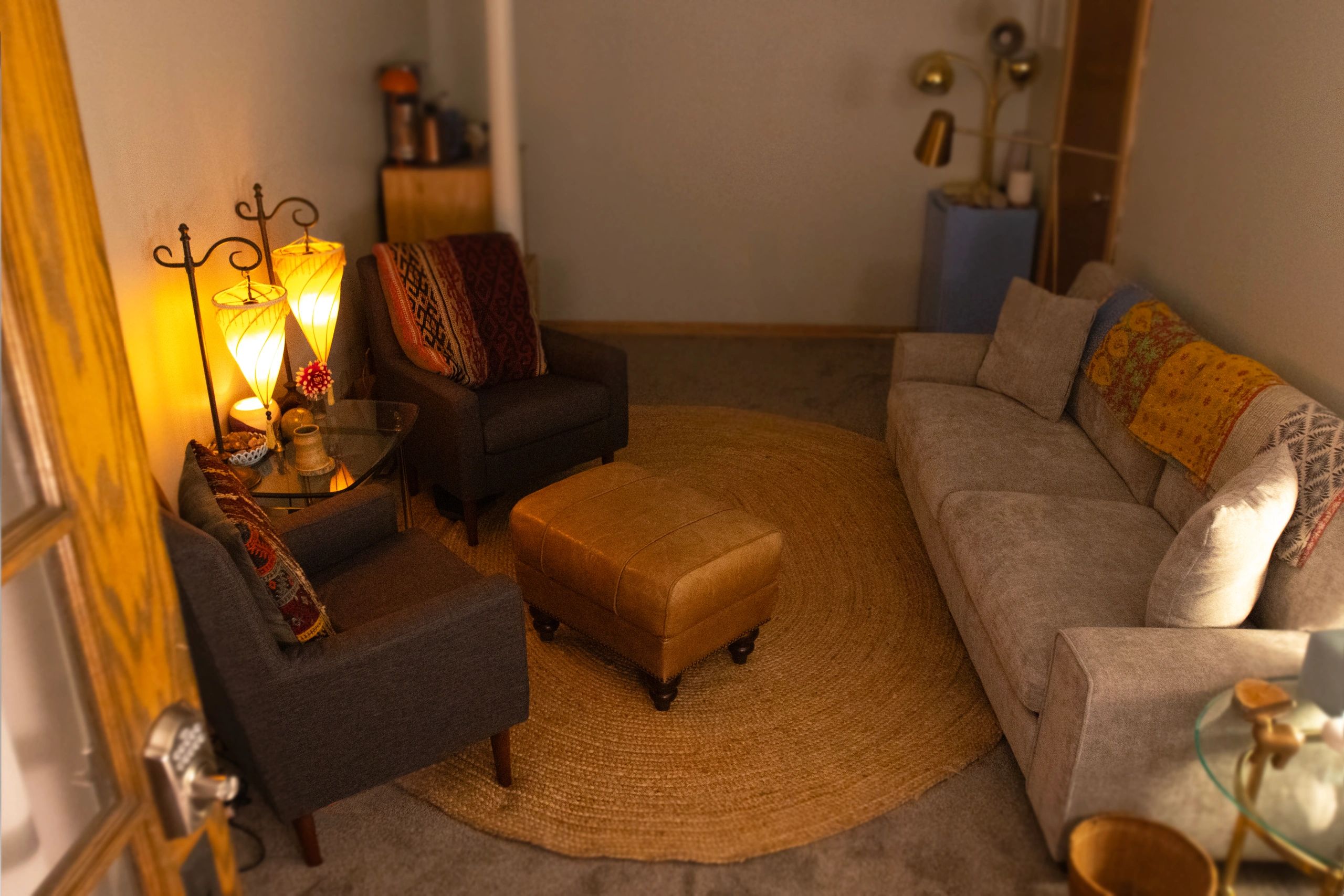 Experience Gold Thread Therapy for Healing and Wellness
