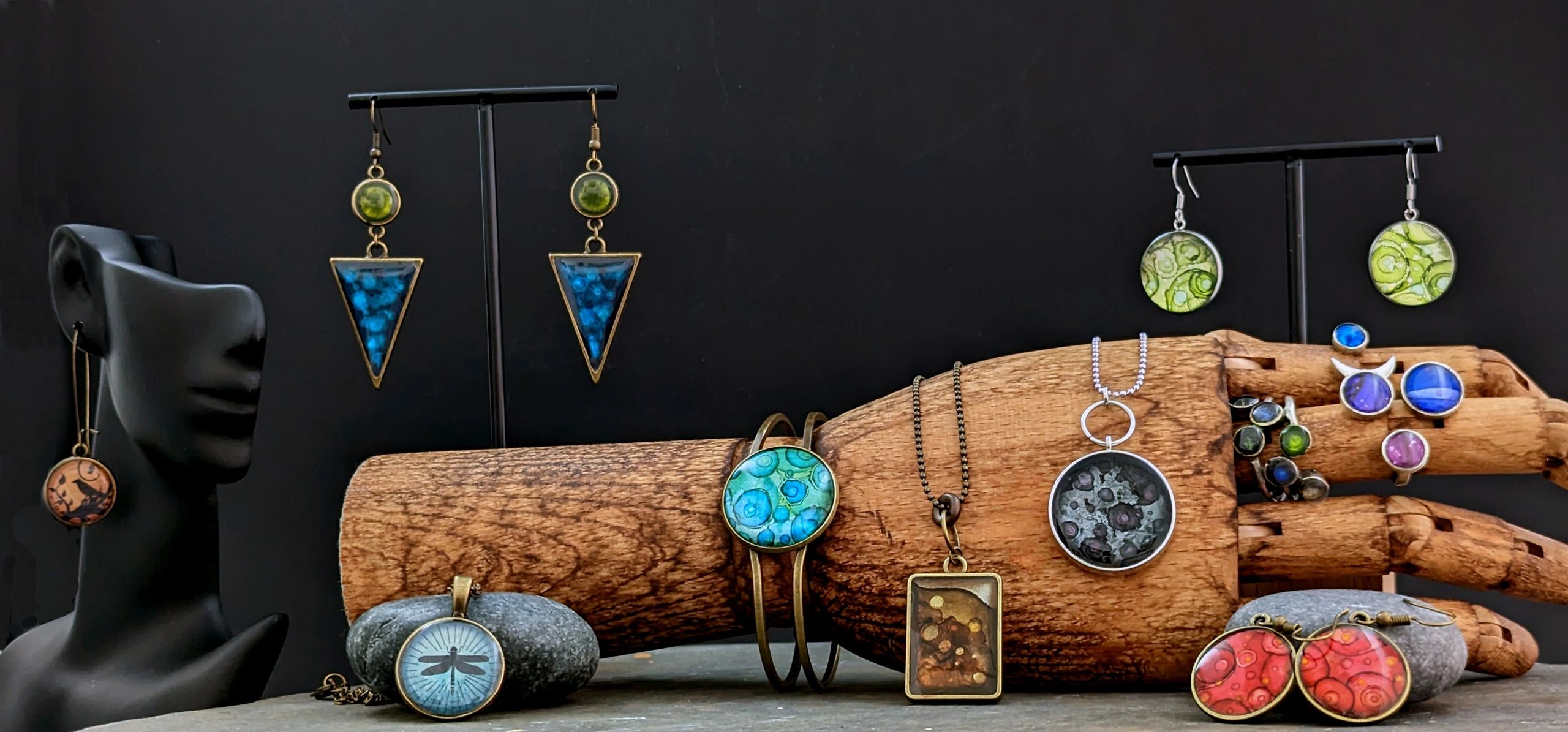 Solus Studio - Handcrafted Jewelry, Affordable