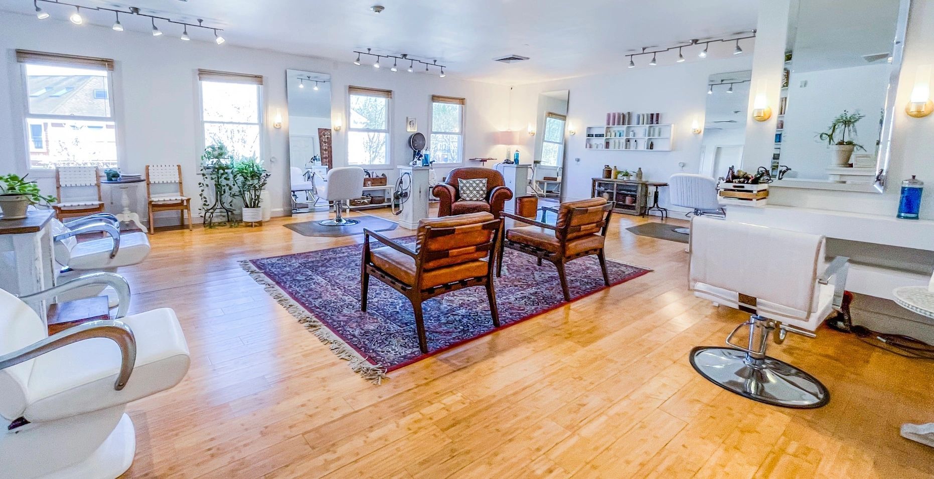 One On One Salon - Hair Salon in Rhinebeck, Makeup, Haircut