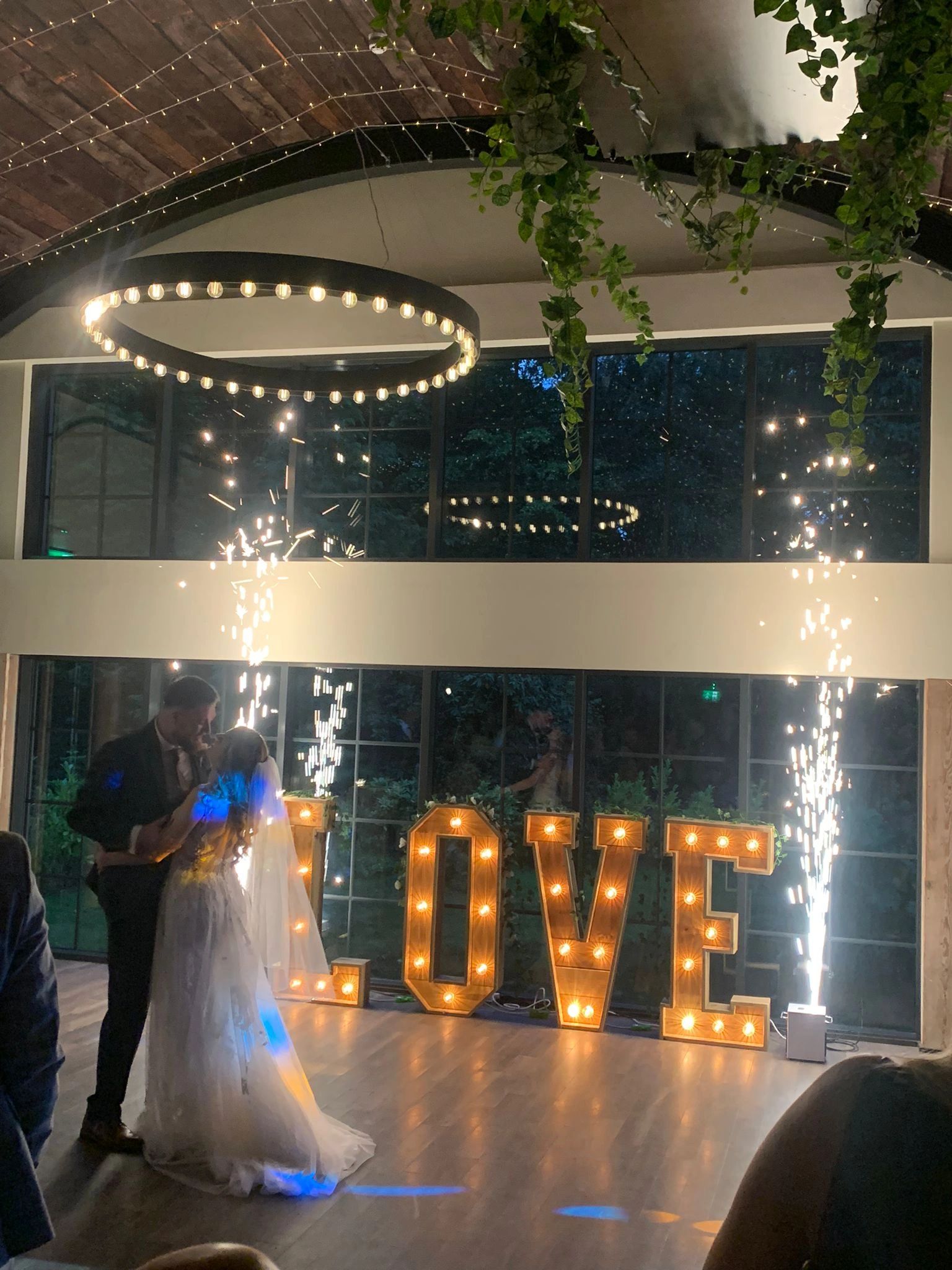 Weddings DJ Services Birthdays Dancing - Gd sounds