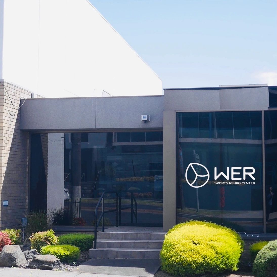 Sports & Remedial Massage, Physiotherapy - WER Sports Rehab Center