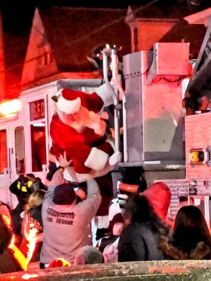 Getting Ready for The 2021 Tree Lighting