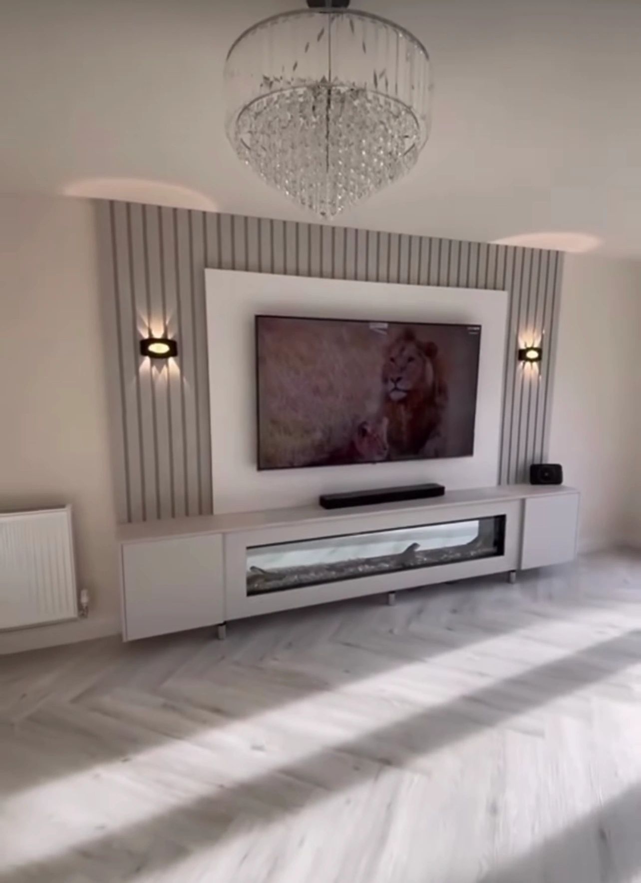 5 Steps to bring a custom media wall to Life