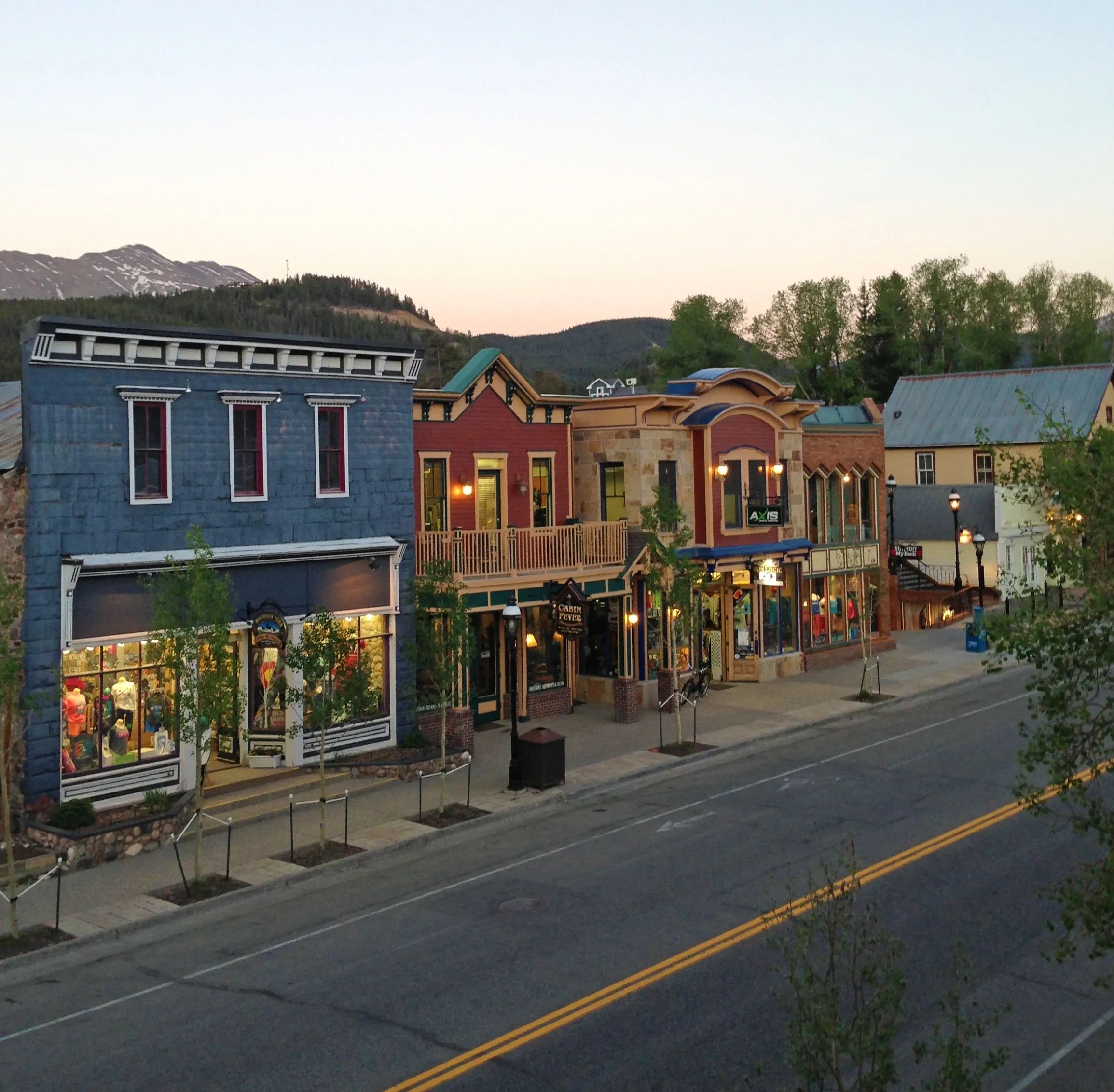 Home [shoplocalbreckenridge.com]