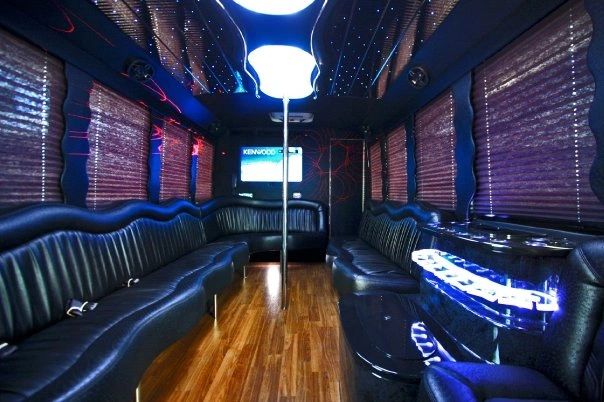 Party Bus Red Deer - Limousine Service