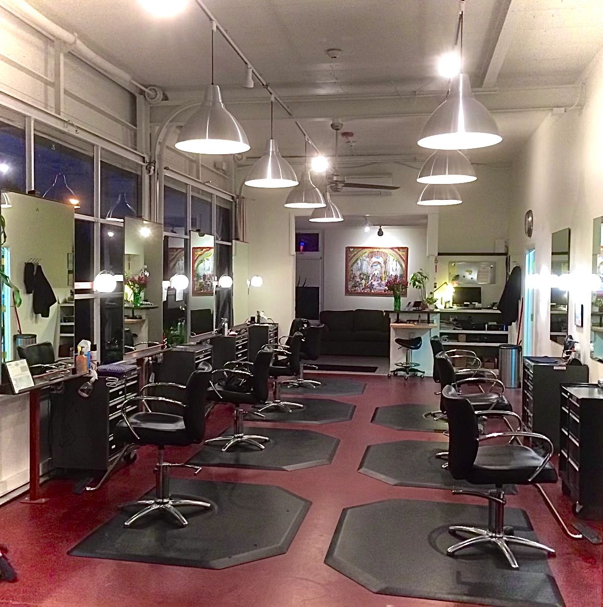 The Cutting Edge Salon