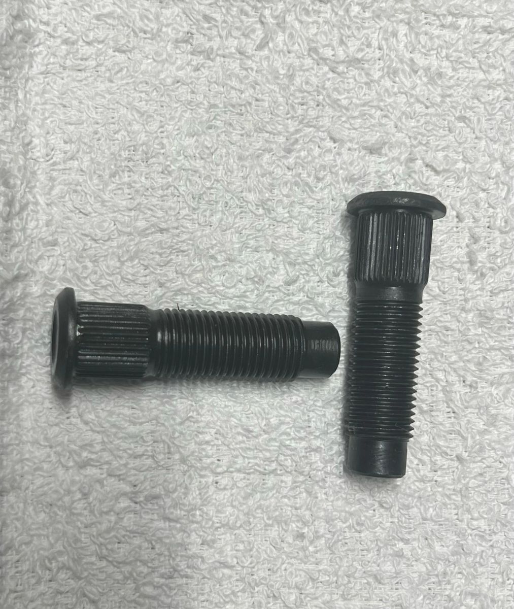 Hub Wheel Stud Replacement