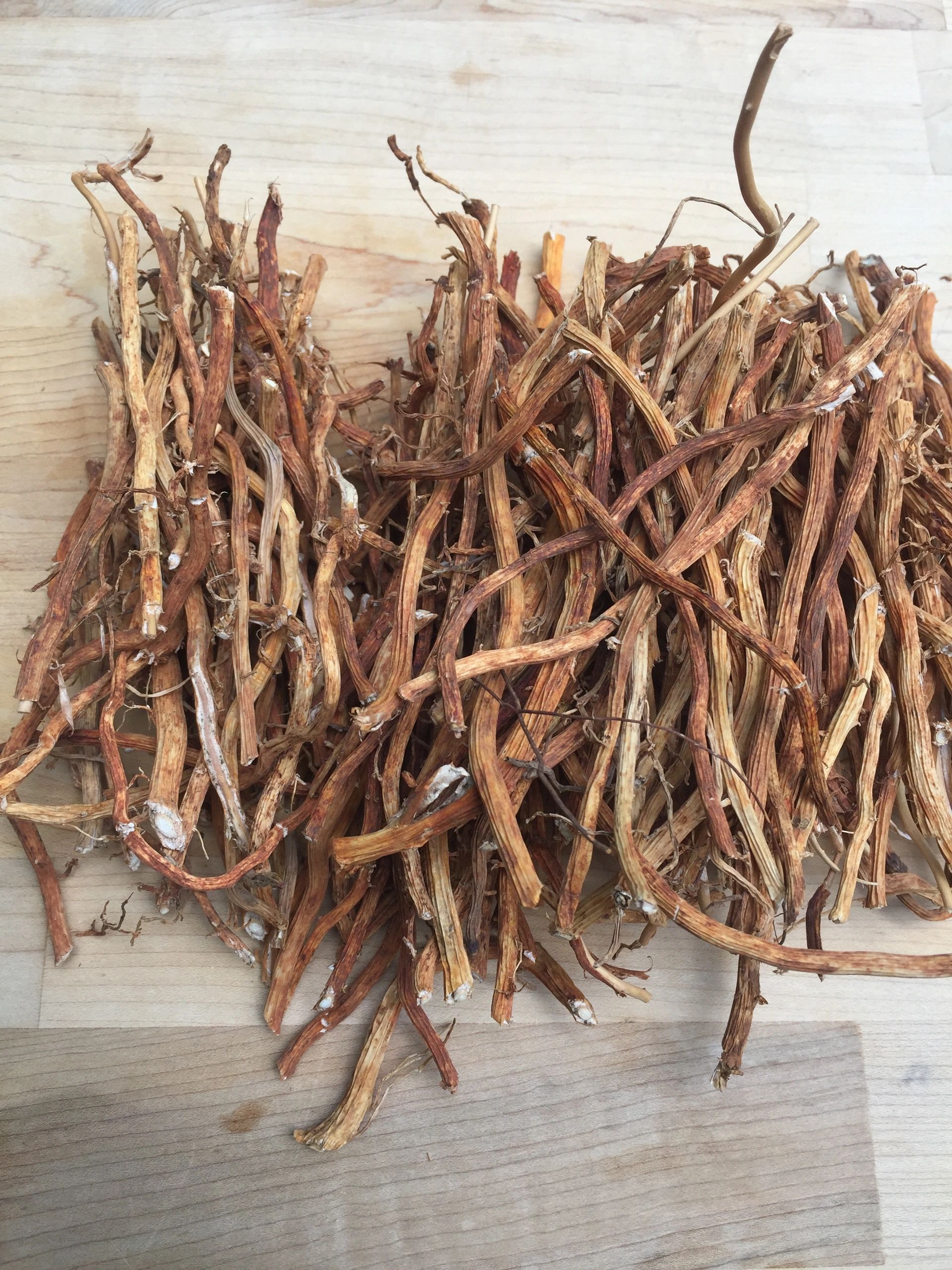 Jamaican Sarsaparilla Root (Wild crafted)
