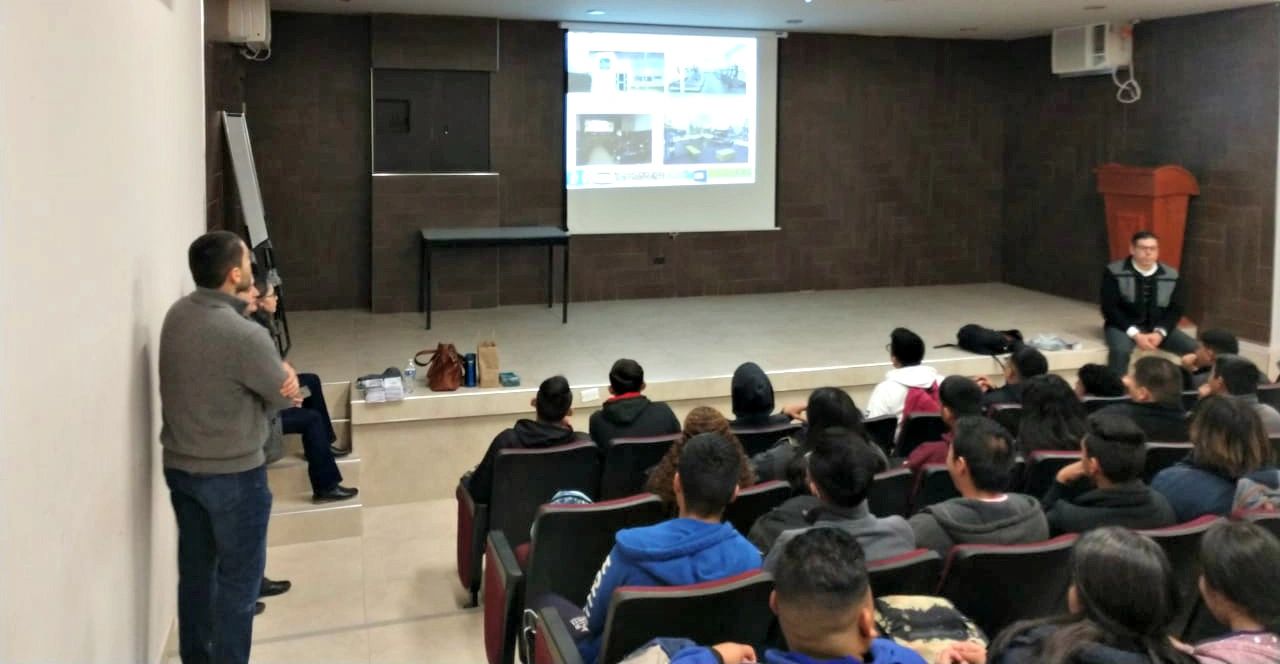 Promoción de IIT-UACJ a alumnos de 6to semestre