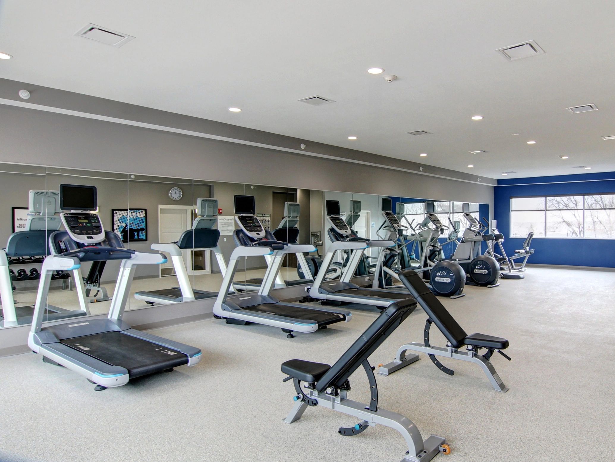 Holiday Inn Express Fargo - Comfortable Accommodations