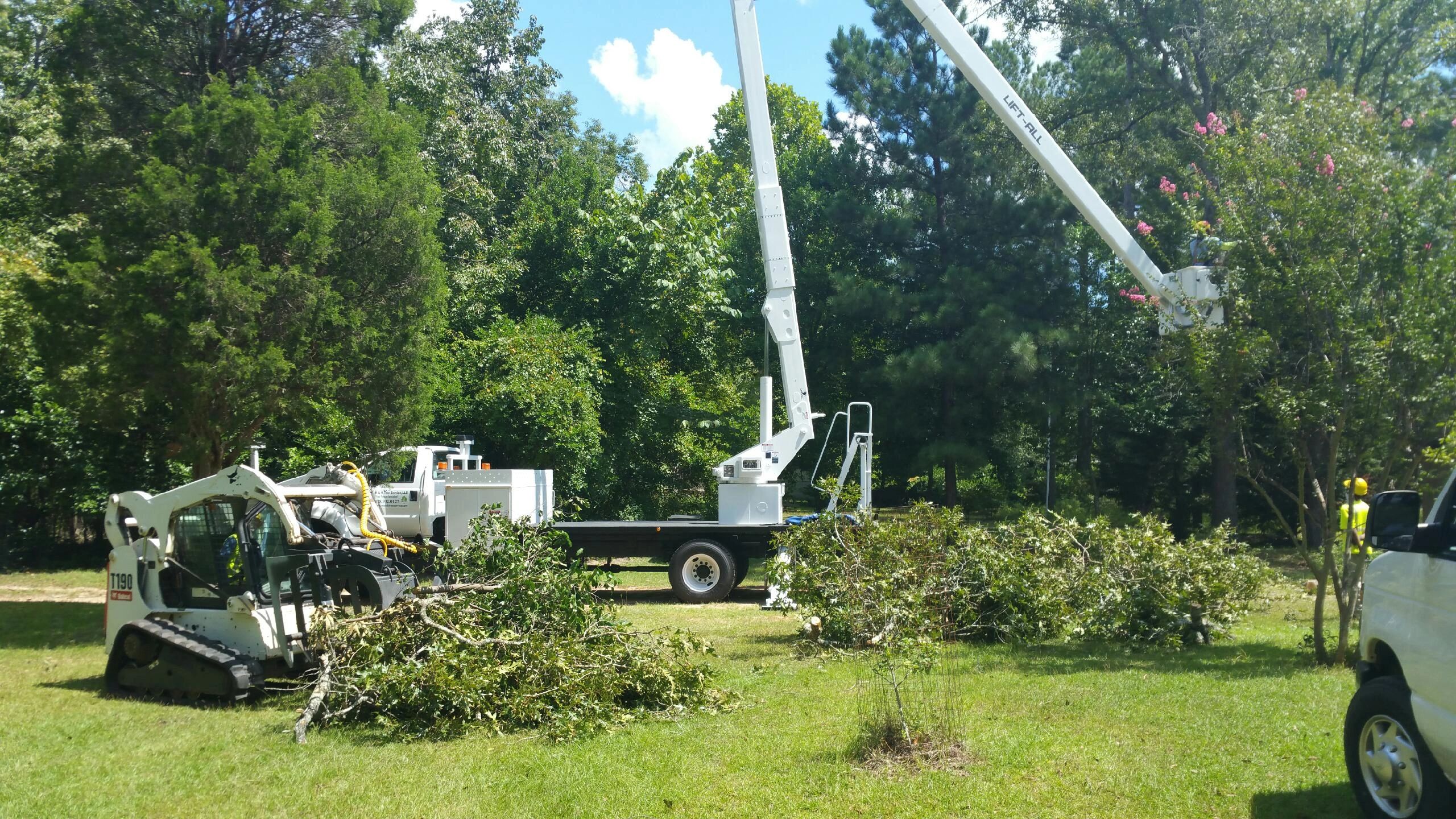 M & K Tree Services, LLC