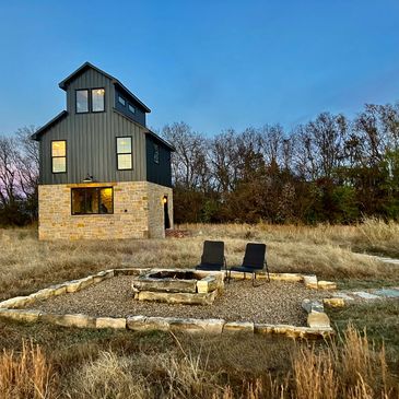 Midwest stone fence post