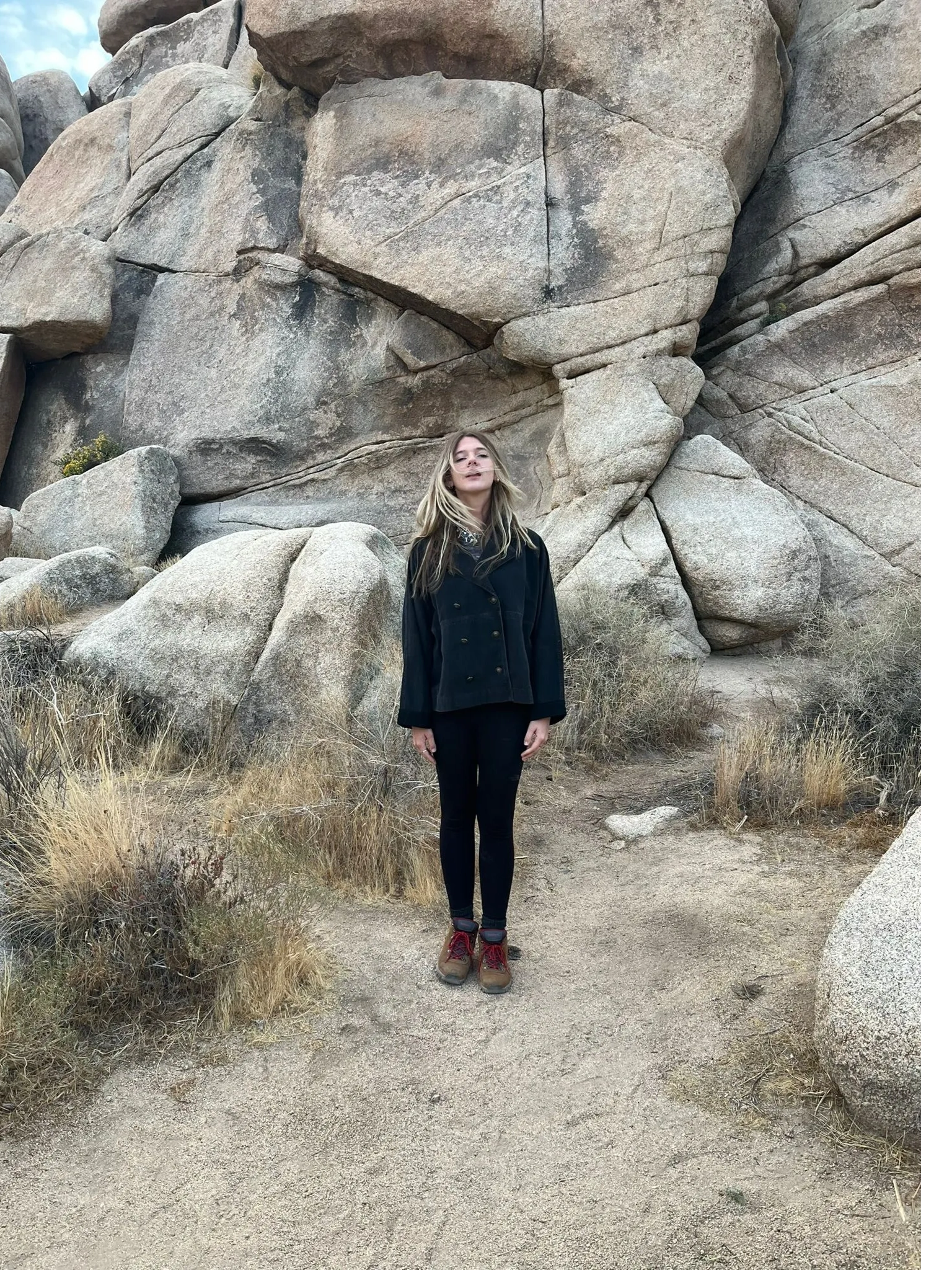 Talented Vocalist Isabella Knight: Musician for Hire