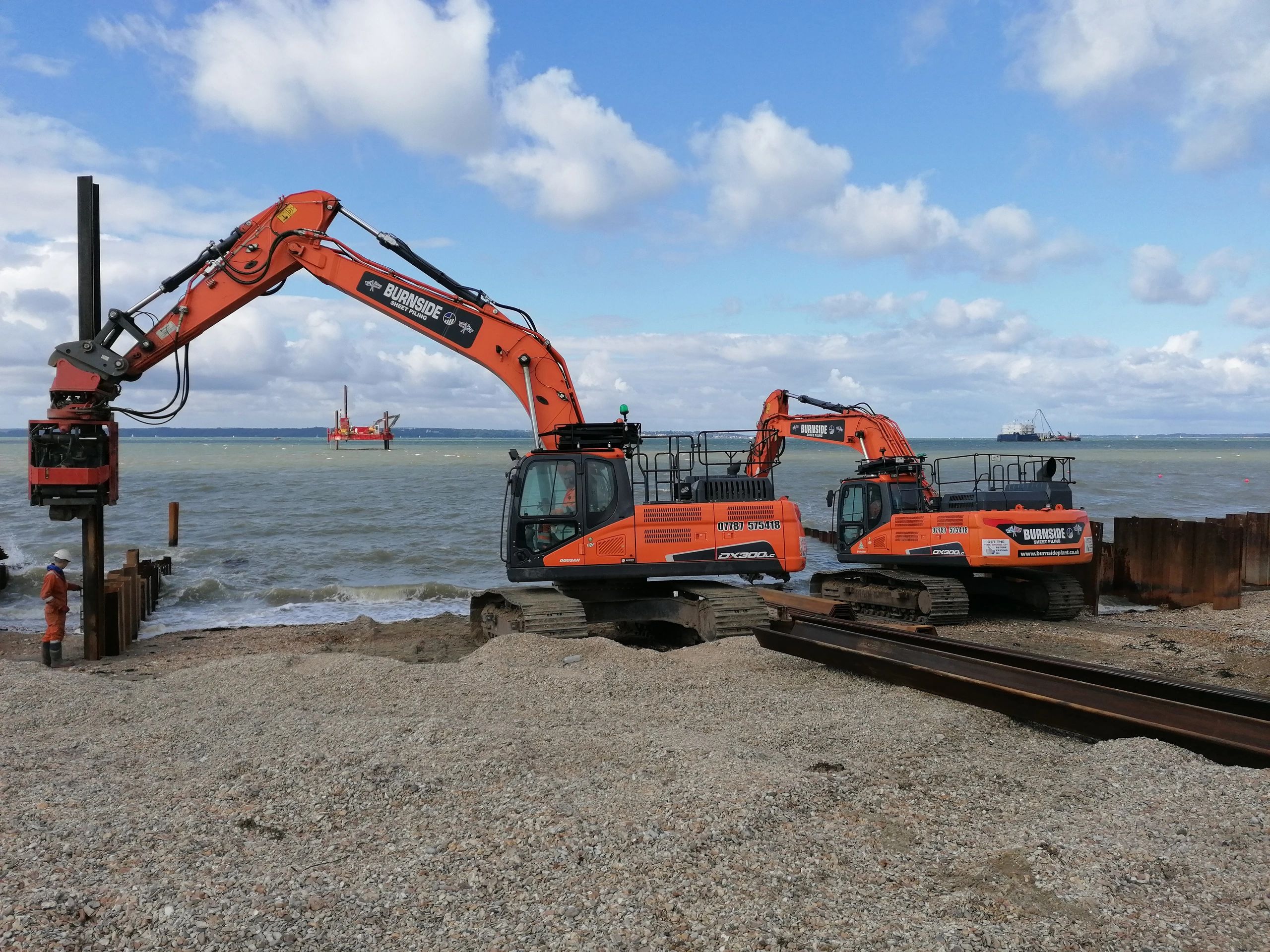 Sheet Piling, Mini Piling, Foundation Piling - Burnside Plant Ltd