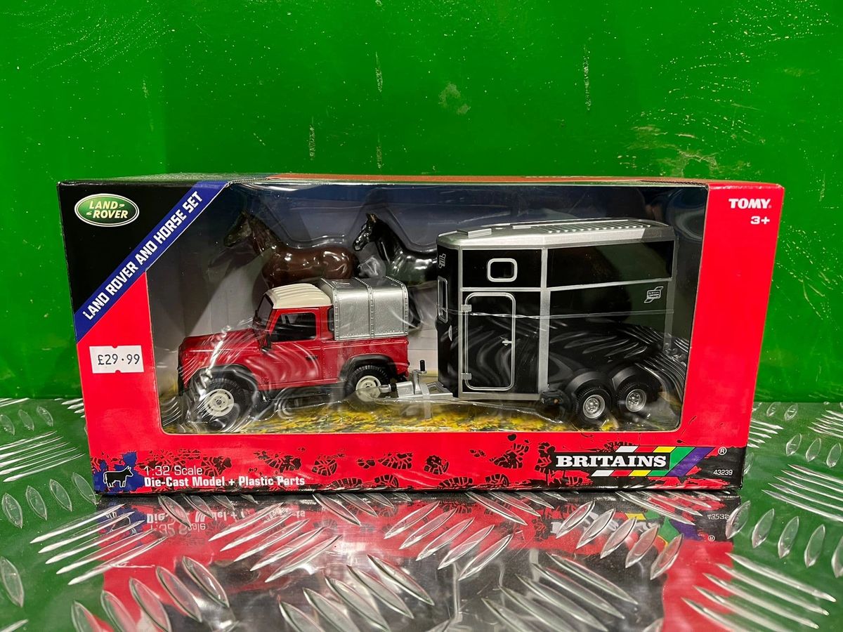 Britains Land Rover and Horse Set