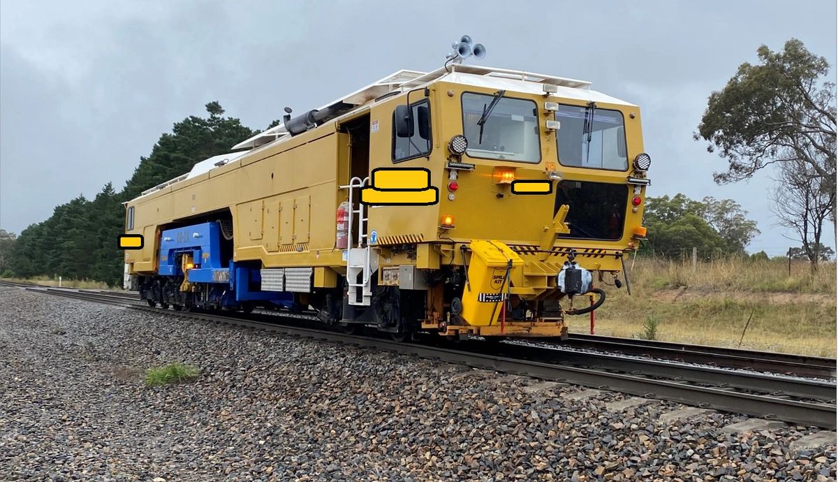 2001 PLASSER 09-2X PRODUCTION TAMPER REFURBISHED WITH ALC