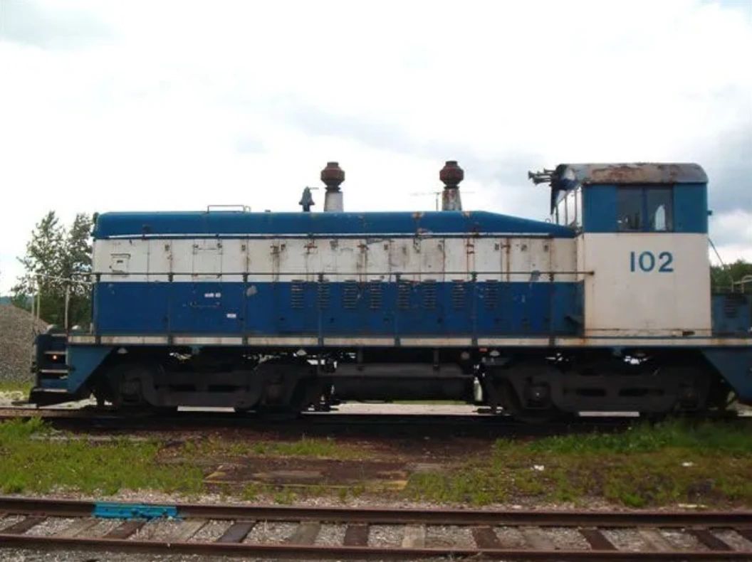 (1) SW1200 RAILROAD RAIL LOCOMOTIVE IN GOOD CONDITION FOR SALE ONLY