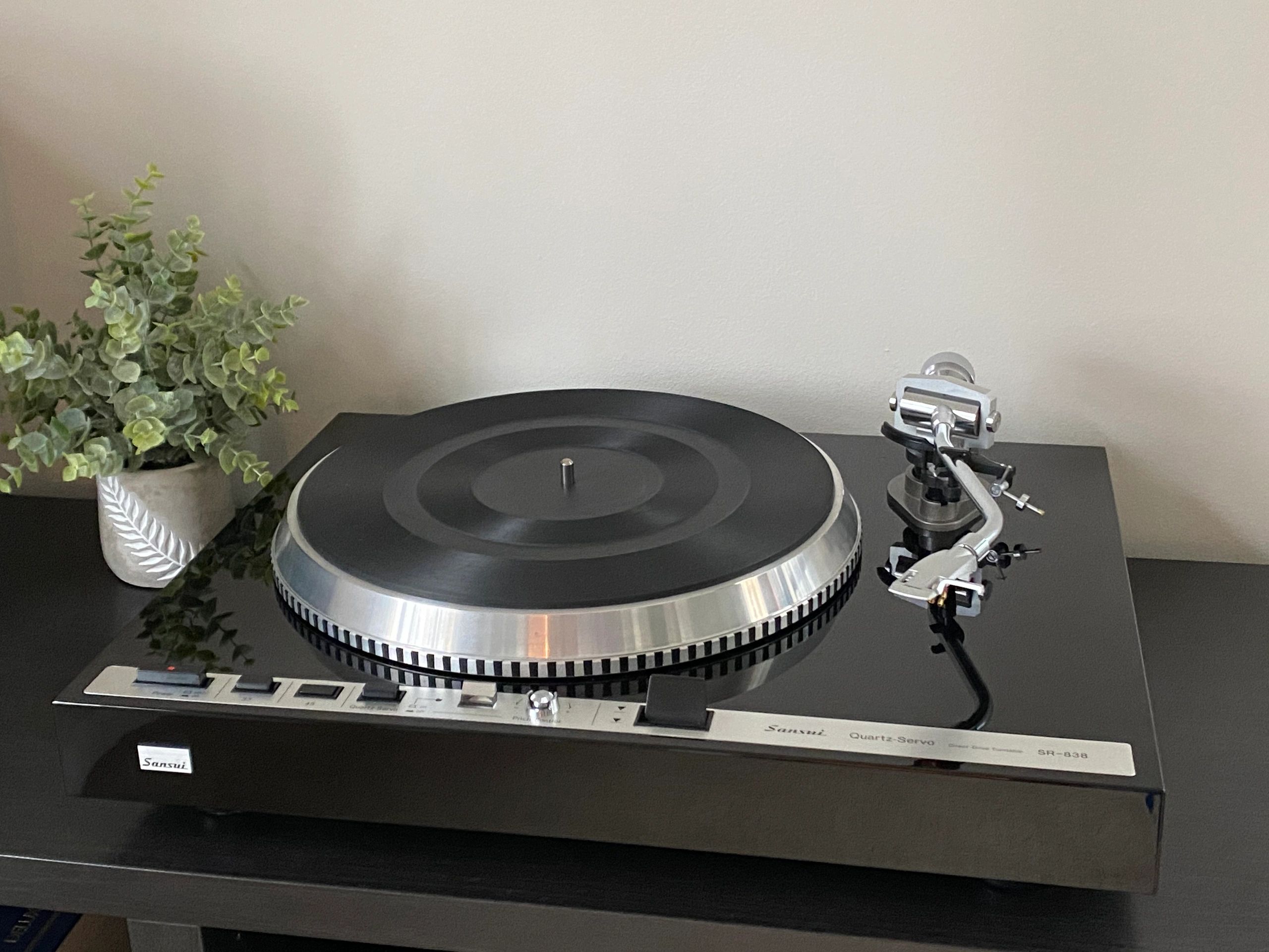 Repairing a Dead Vintage Turntable