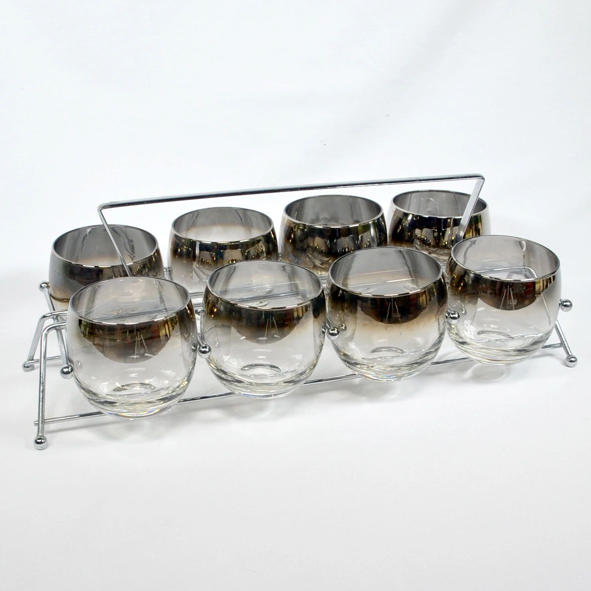 1960s Vitreon Queen's Lusterware 8pc Roly Poly Glasses in Chrome Carrier