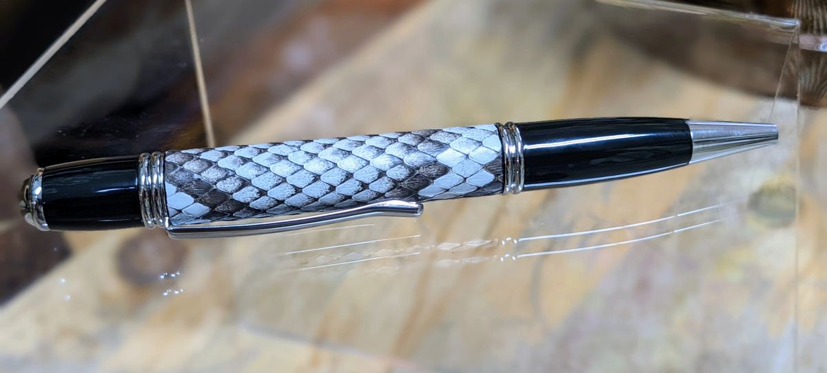 Genuine Florida Burmese Python Pen Black / Silver
