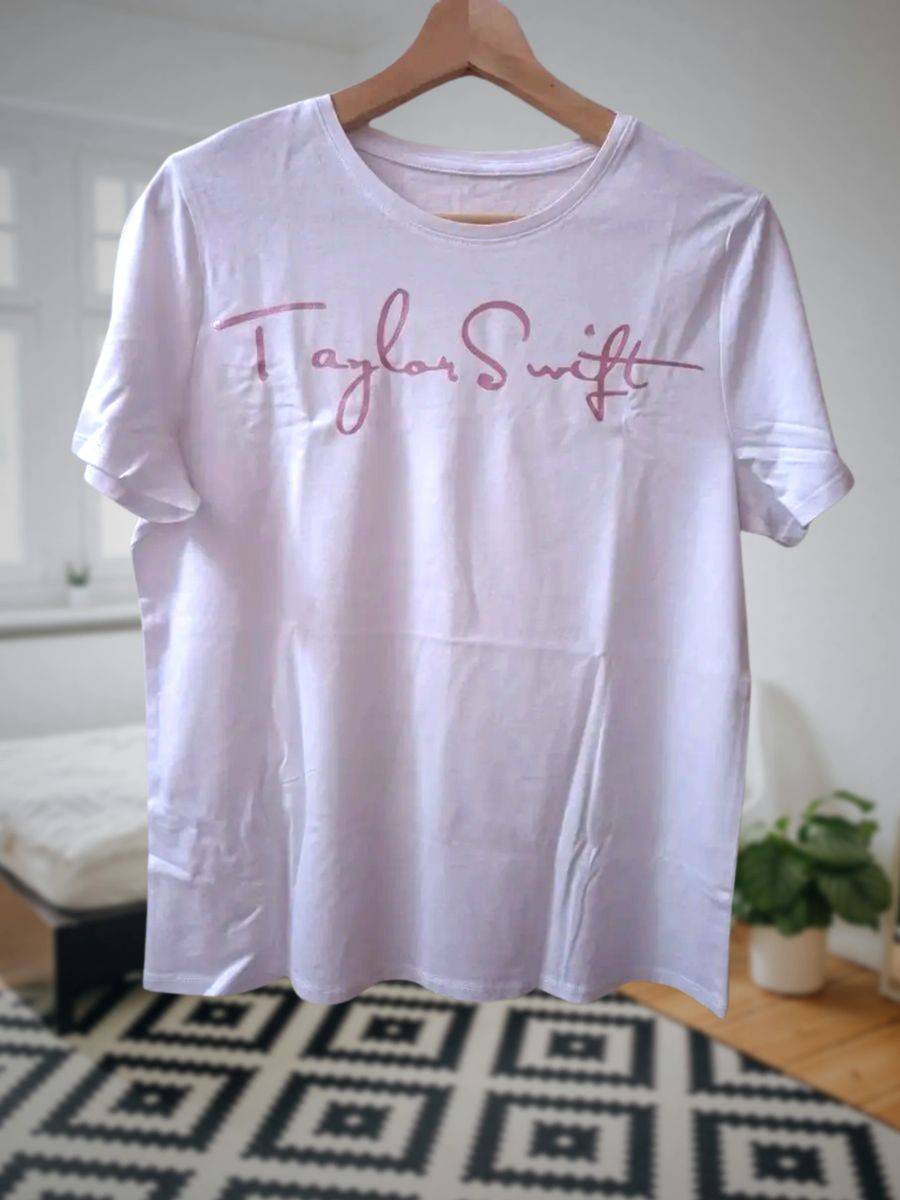 Taylor Swift script t-shirt - fan-made merch
