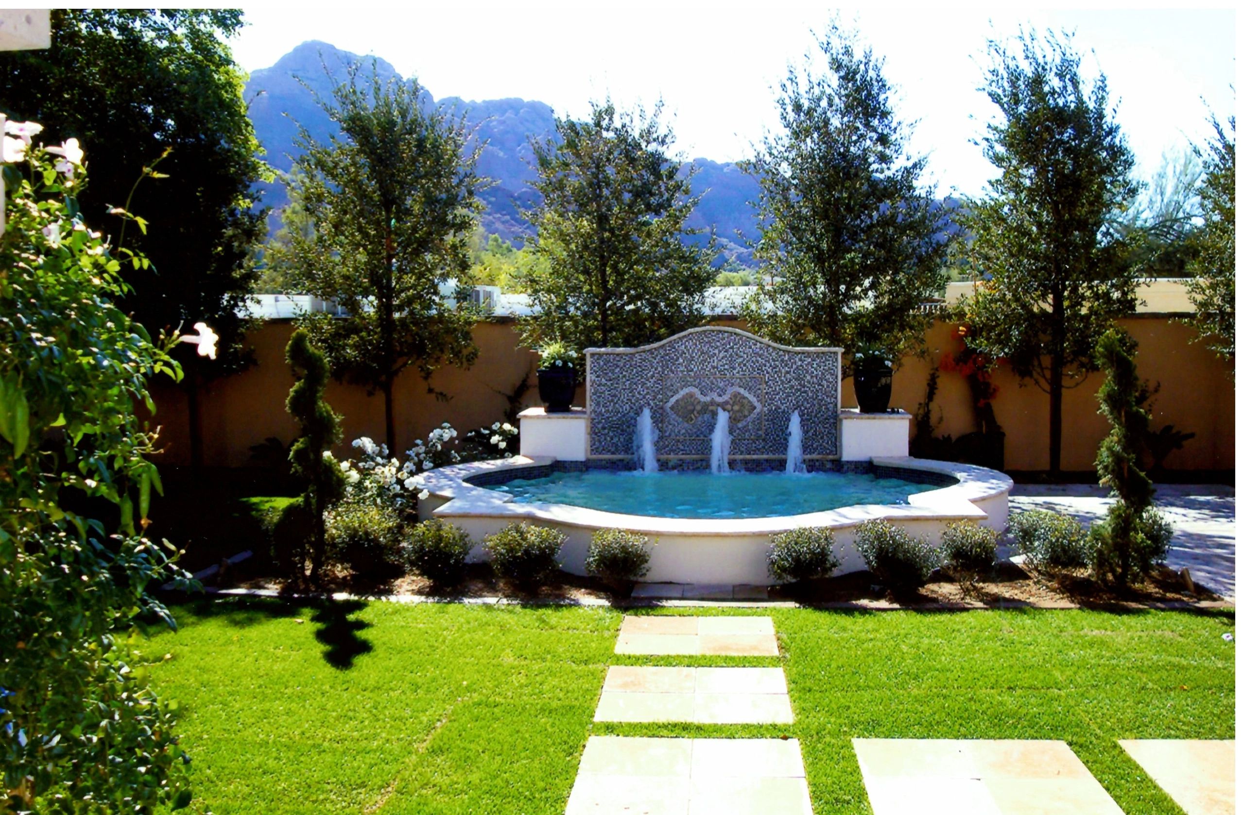 Cayman Pools: Stunning Swimming Pool Designs for Your Backyard
