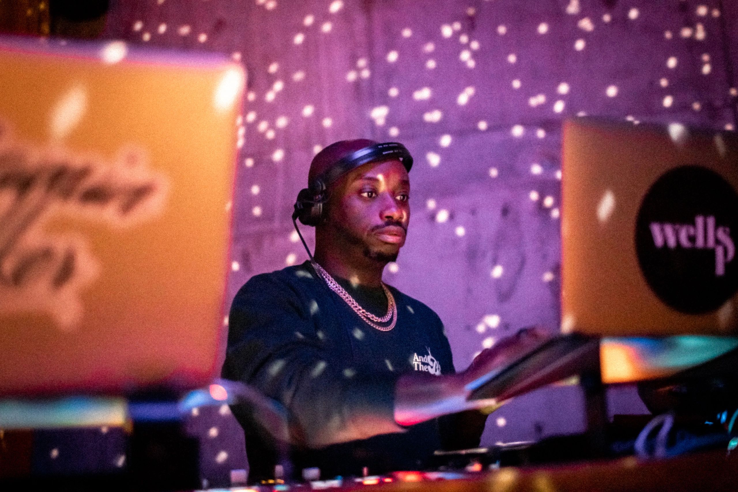 DJ Wells P