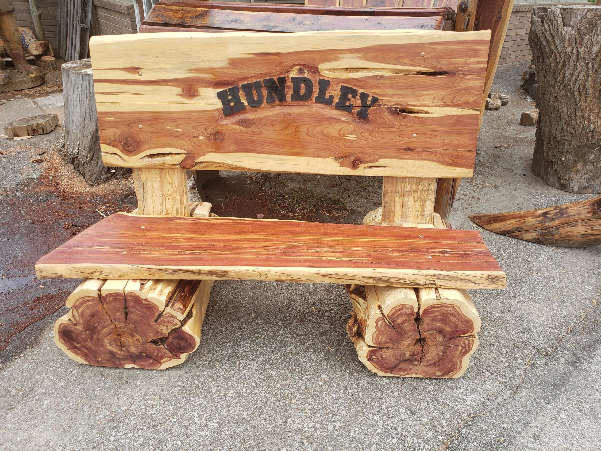 The Wood Den - Chainsaw Carving, Rustic Furniture