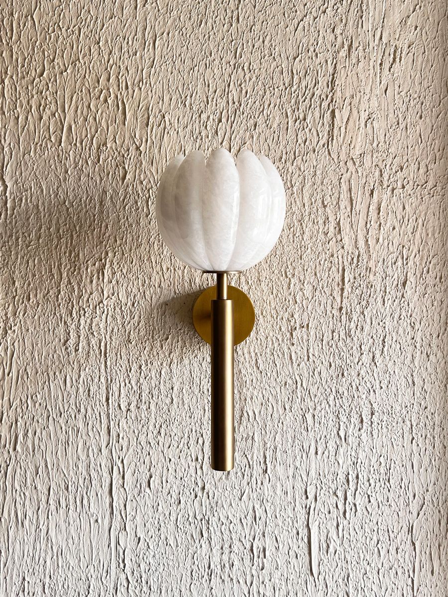 LOTUS WALL LIGHT