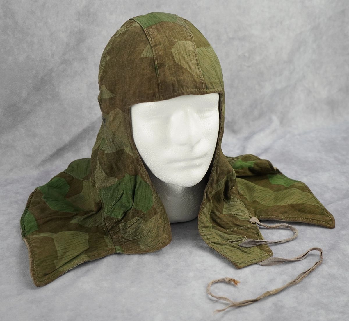 Wehrmacht Winter Splinter Camo Hood